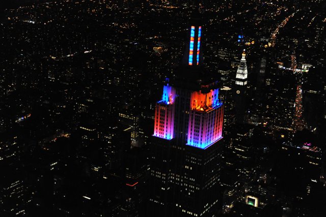 Empire State Building LED Light Show Set to Music by Alicia Keys