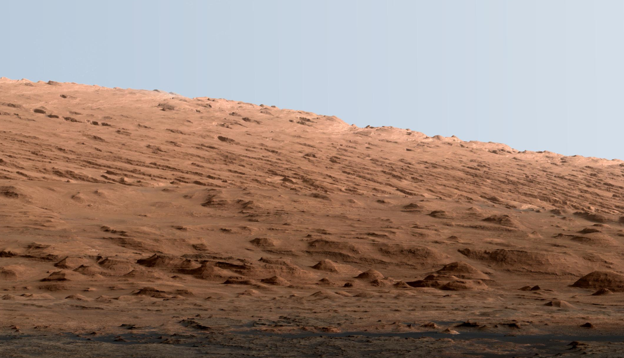 Panorama of Mars' Mount Sharp From NASA's Curiosity Rover