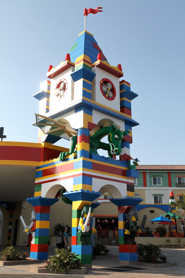 LEGOLAND California Resort Opens LEGO-Themed Hotel