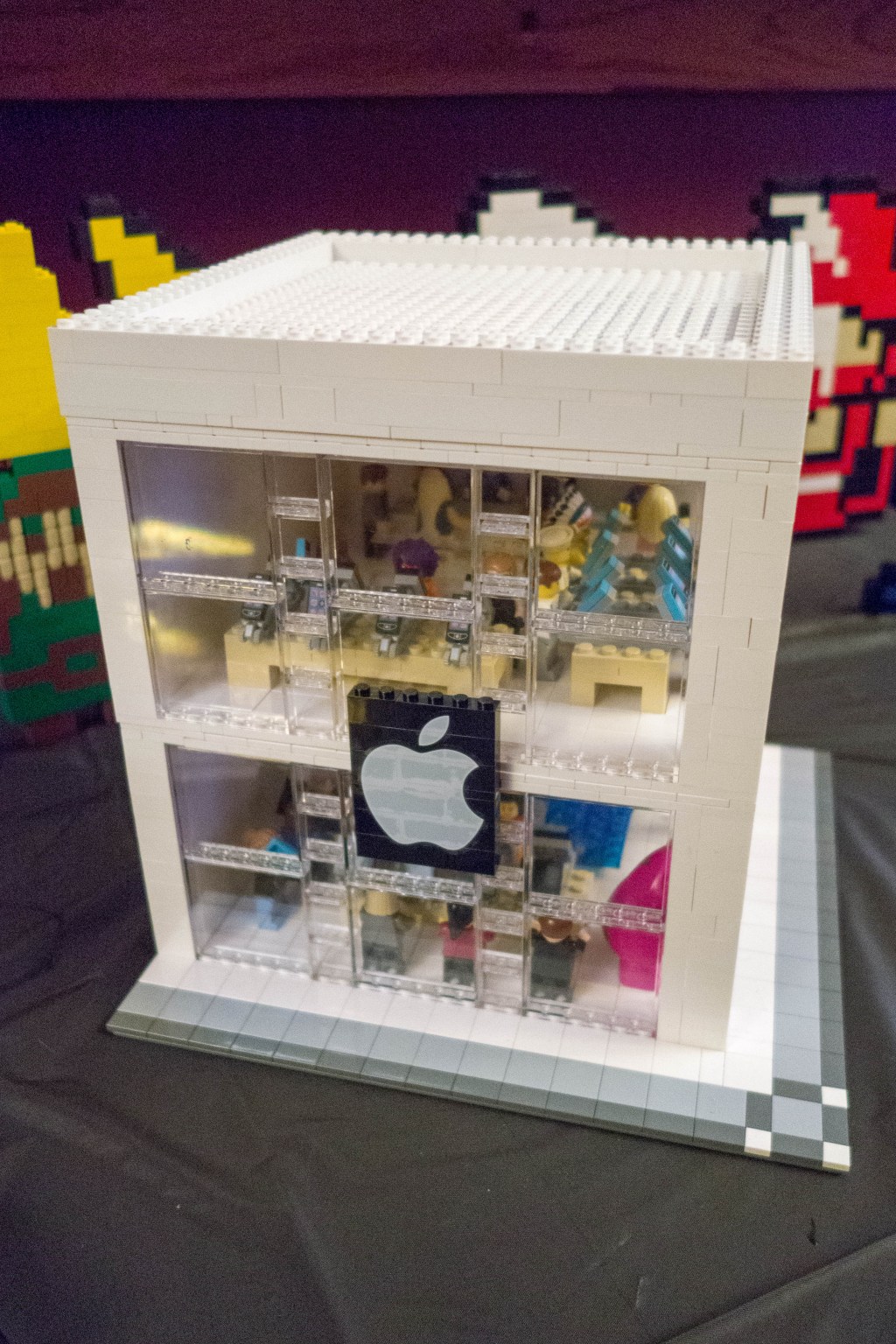 LEGO Apple Store by Jon Lazar