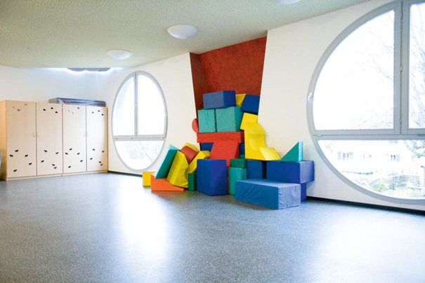 German Preschool Has Delightful Cat-Shaped Building
