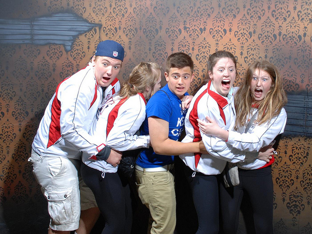 Hilarious Photos of People Freaking Out at a Haunted House