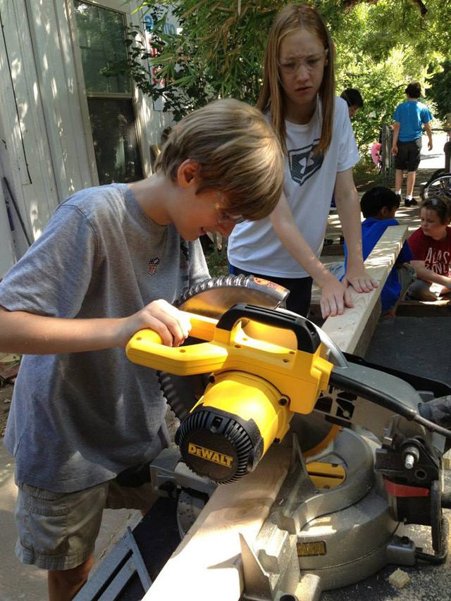 Austin Tinkering School Teaches Kids as Young as 3 to Wield Power Tools