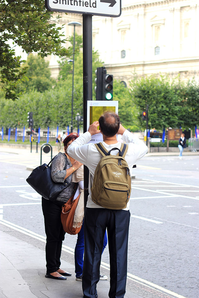 Real Life Instagram, Artist Installs Instagram-Like Paper Frames in ...