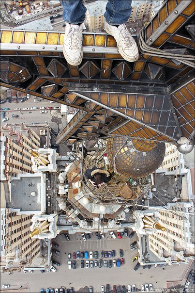 Russian Building Climber Takes Incredible Photos From Ridiculous Heights