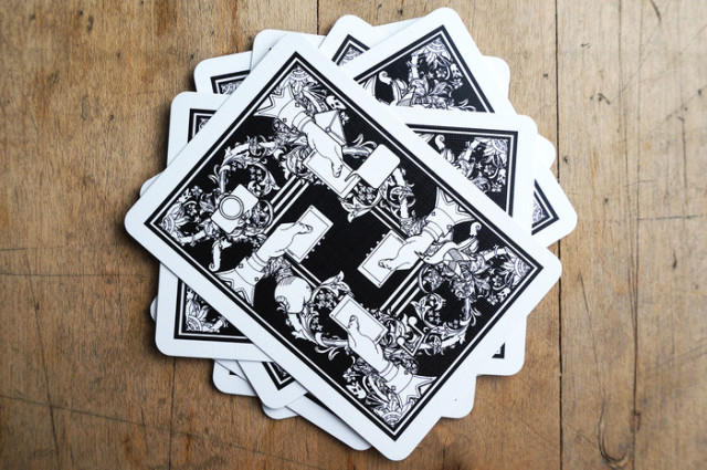 'Game of Phones', A Clever Card Game That Is Played Using Smartphones