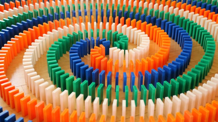 22,000 Dominoes Fall in Mind-Bogglingly Elaborate Setup by Hevesh5