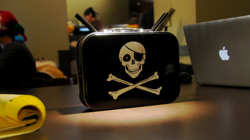 PirateBox, A DIY Device That Creates Offline Wireless Networks ...