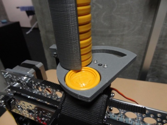 MIT Student Creates a Robot That Plays Connect Four for a Course Final