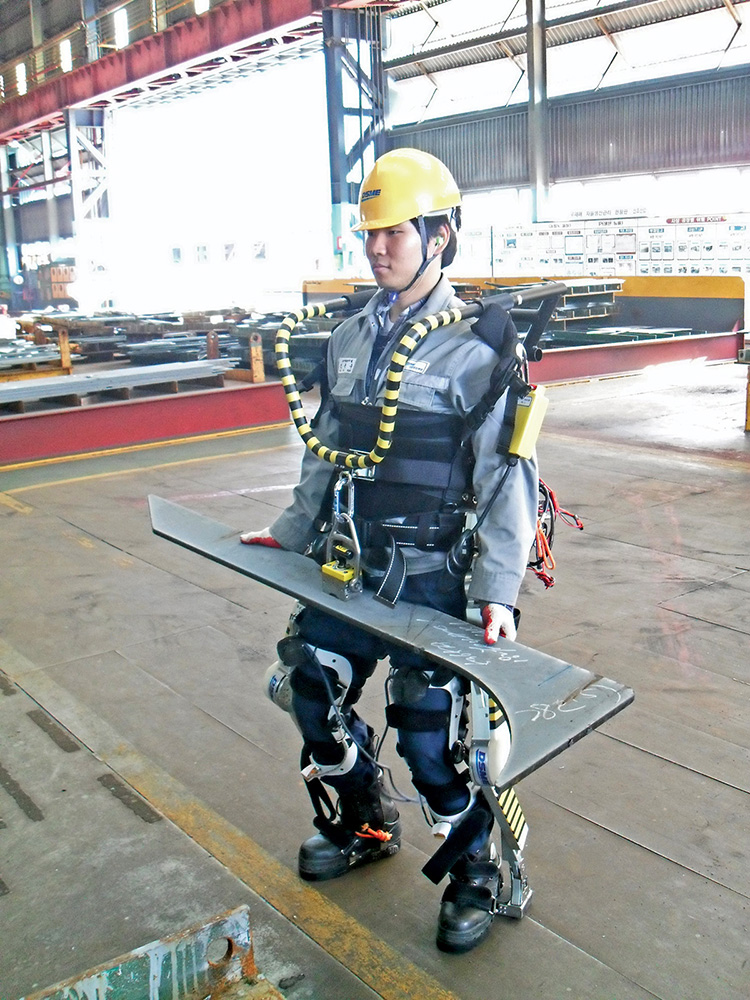 Daewoo Begins Testing Robotic Exoskeletons for Shipyard Workers in ...