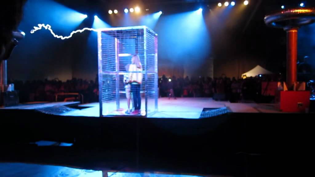 Musical Tesla Coils Arc Attack Perform Theme From Doctor Who