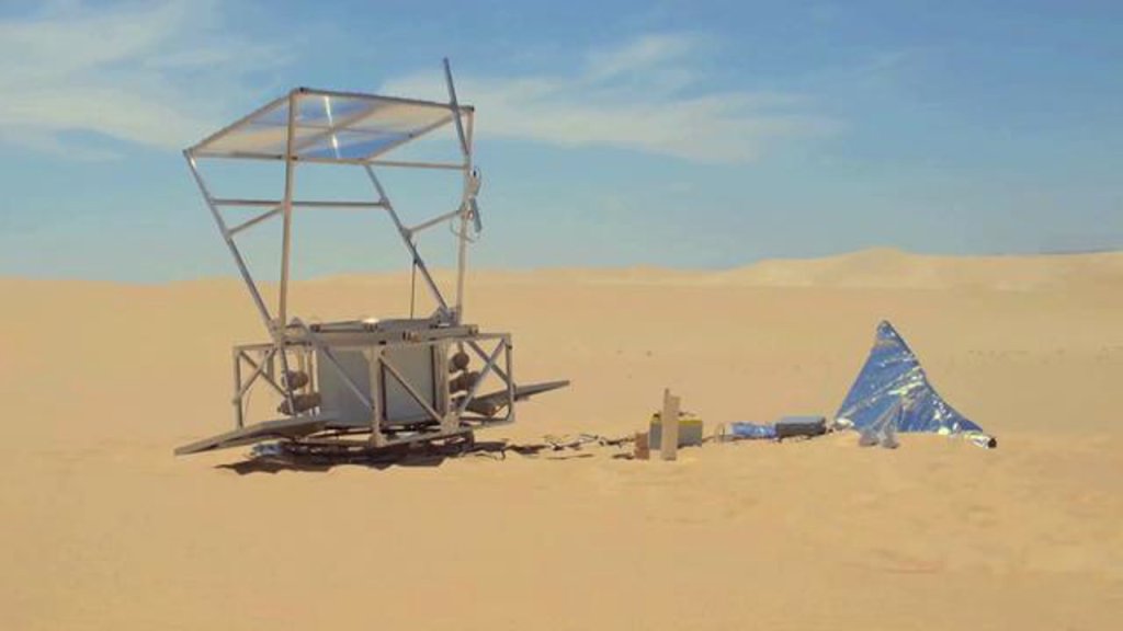 Solar Sinter, 3D Printer That Uses Sunlight to Melt Sand Into Glass