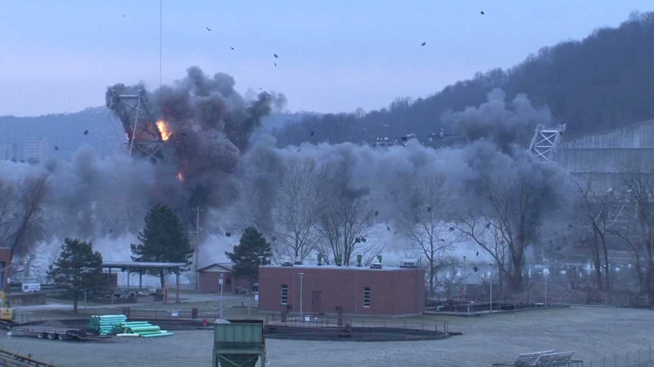 Spectacular Controlled Demolition of Ohio River Bridge