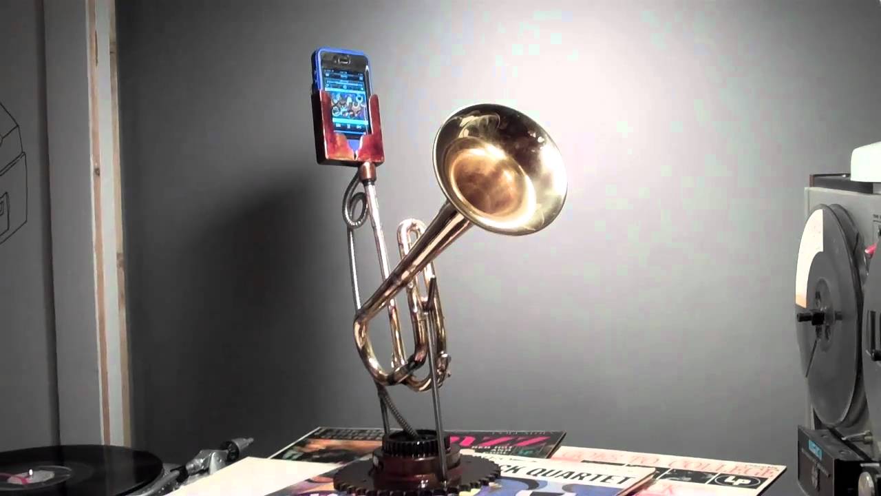 The Analog Tele-Phonographer, A Mobile Phone Sound Amplifier