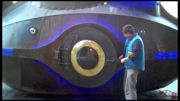 The Nautilus Aperture Door