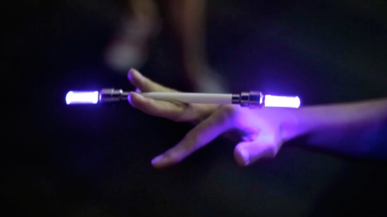 Pen Spinners Put on a Light Show With Glowing LED Pens