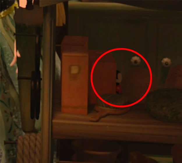Movie Stills From Disney Films Revealing Where Animators Cleverly Hid ...