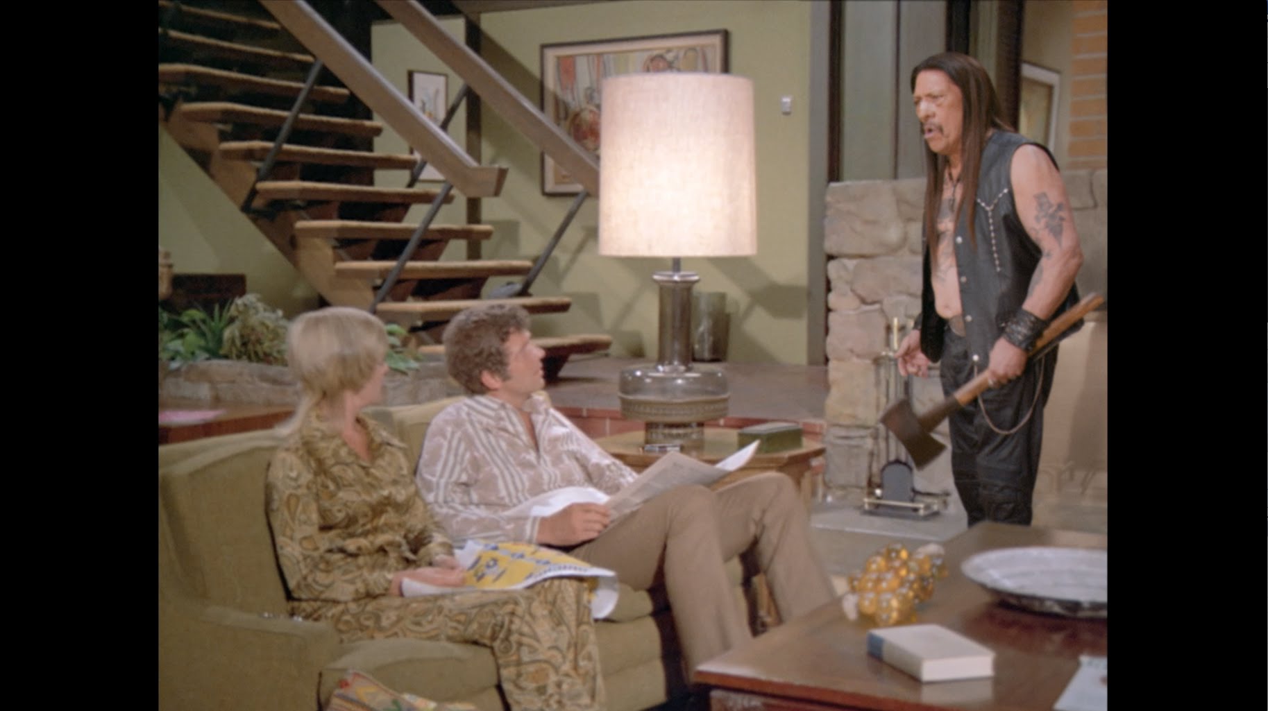 A Snickers Commercial Recasts 'The Brady Bunch' With Steve Buscemi and ...