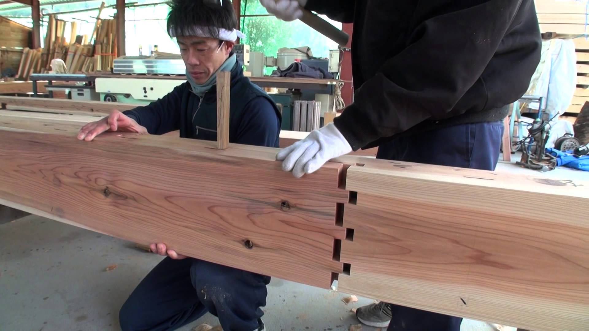 Traditional Japanese Carpenters Demonstrate How To Construct Durable ...