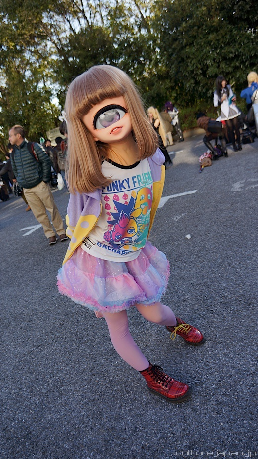 A Little Girl Dresses as an Adorable Cyclops at the Wonder Festival in ...