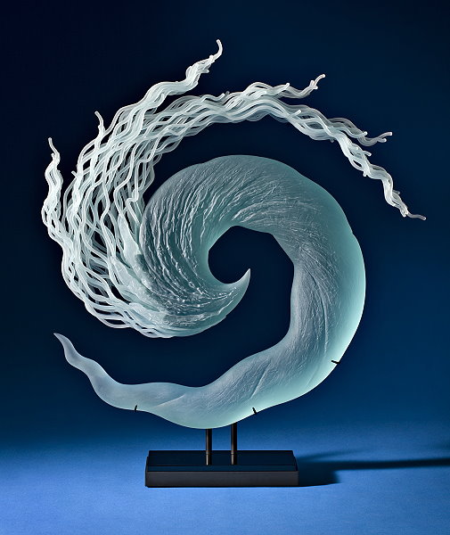 Beautiful Glass Sculptures That Capture the Movement of Ocean Waves
