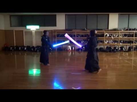 Kendo Swordsmen Face Off Using 'Star Wars' Toy Lightsabers Instead of ...