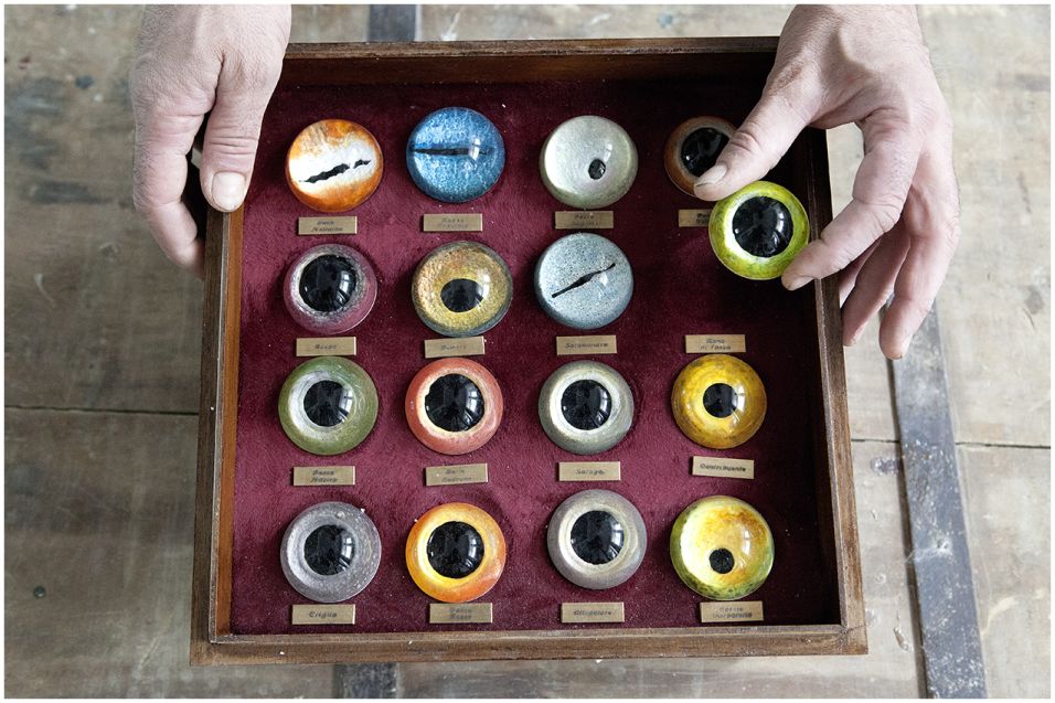 Eerily Beautiful Sculptures That Realistically Portray the Eyes From ...