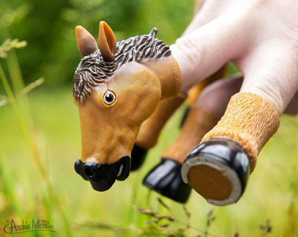 Handihorse, A Five-Piece Finger Puppet Set That Transforms Your Hand ...