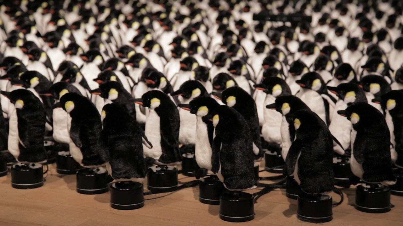 'Penguins Mirror', An Interactive Installation Featuring 450 Motorized ...