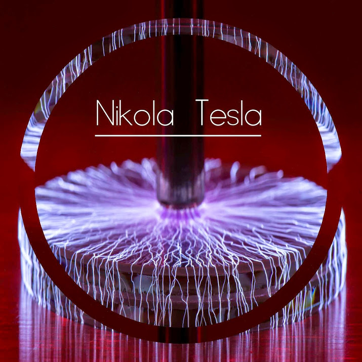 Photographer Captures Striking Images of Tiny Lightning Storms Sparked ...