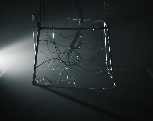 The Walking Cube, An Air-Powered Robot That Makes Wild Erratic Movements