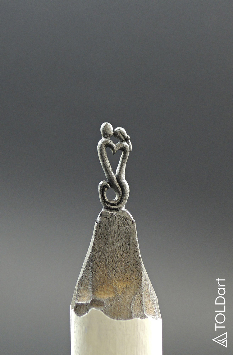Incredibly Detailed Miniature Sculptures Carved Into Pencil Graphite