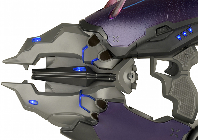 A Full-Size Replica of NECA Toys' Needler Weapon From the 'Halo' Video ...