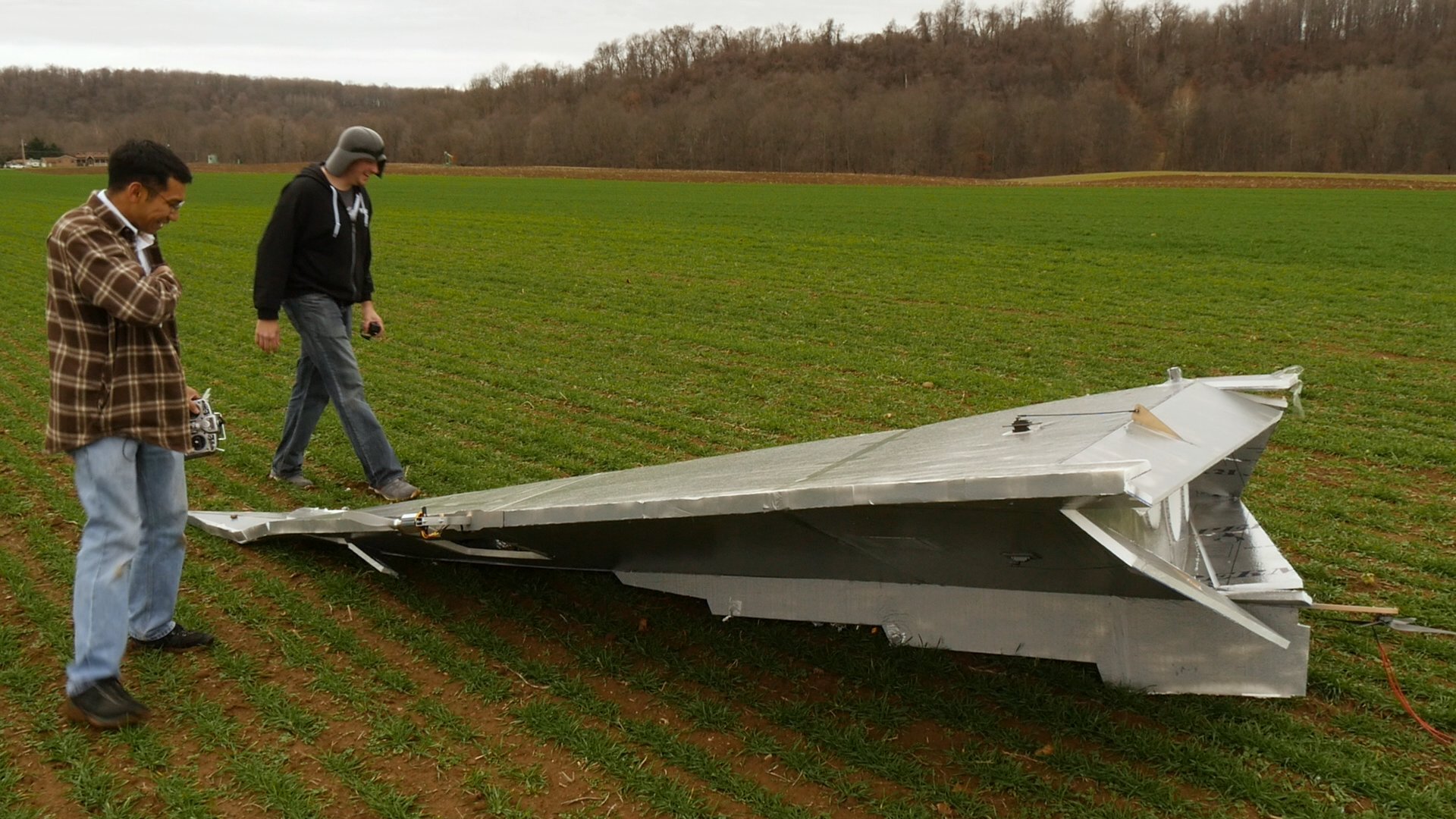 The Flite Test Pilots Fly a Giant RC Replica of a Star Wars Imperial ...