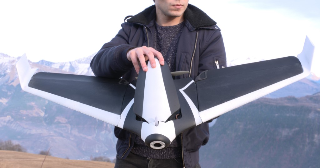 The Parrot DISCO, A Ready-to-Fly Fixed Wing Drone With Autopilot ...