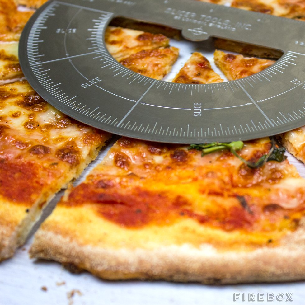 Protractor Pizza Cutter Helps You Cut Pizza Into 6 or 8 Equal Slices ...