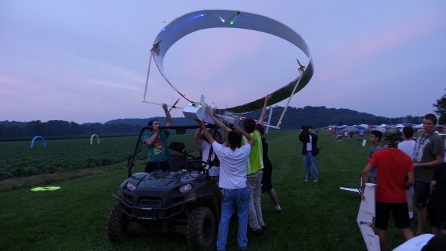 Model Airplane Designer Creates a Large Plane With a Single Circular ...