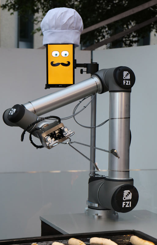 The BratWurst Bot Autonomously Grills and Serves Bratwurst for More ...