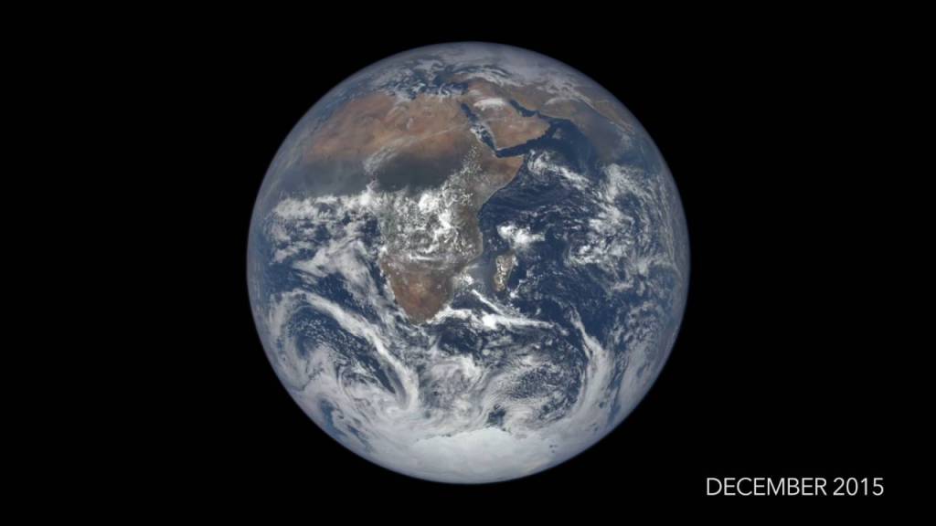 NASA Shares a Beautiful Time Lapse Showing a Year on Earth From One ...
