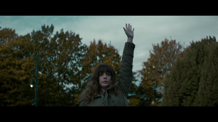 Colossal, A Sci-Fi Film About Anne Hathaway Telepathically Controlling ...