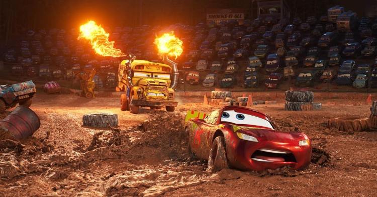 Lightning McQueen Trains Hard to Make a Comeback in the New Trailer for ...