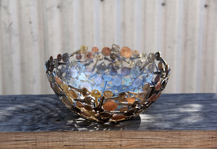 Strikingly Intricate Sculptures Made Out of Recycled Keys, Copper Coins ...