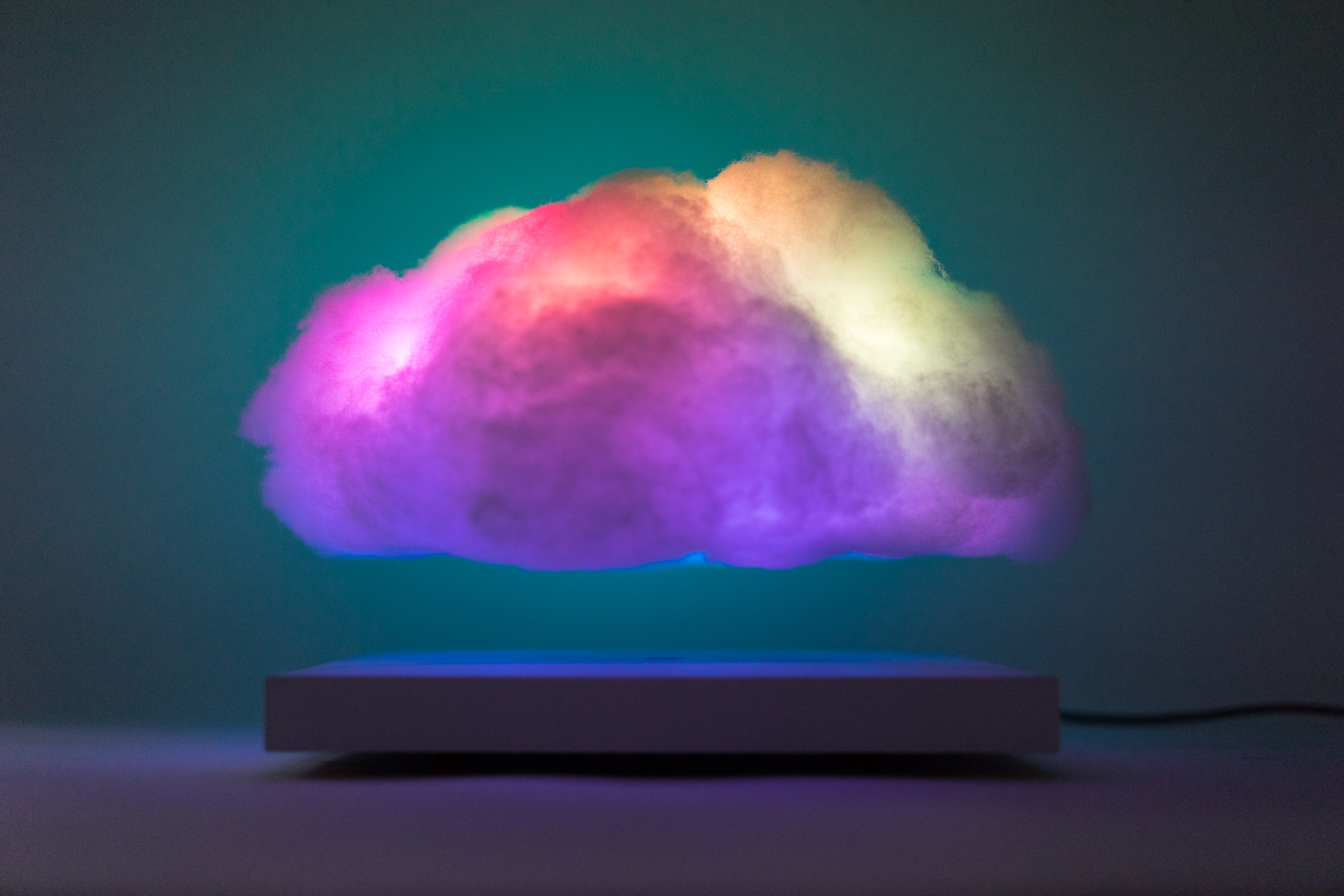 Floating Cloud, A Beautiful Sound Responsive Lamp That Levitates Above ...