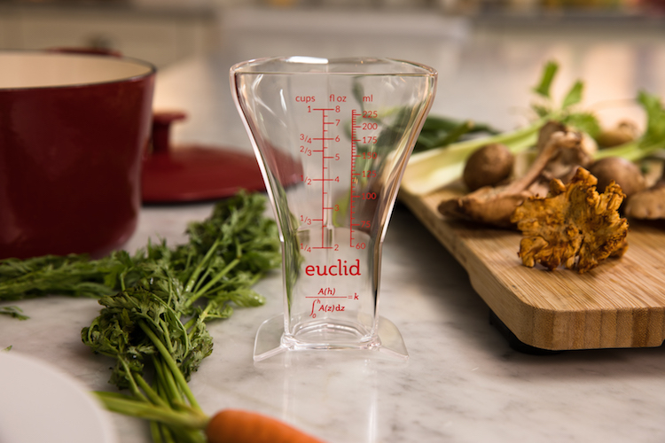 An Intelligently Designed Measuring Cup That Uses Math to Apportion ...