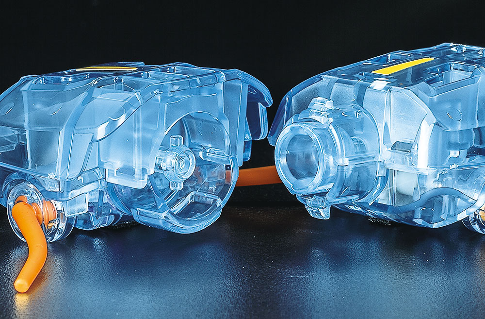 A Slithering Centipede Robot Kit With a Segmented Body and Flexible ...