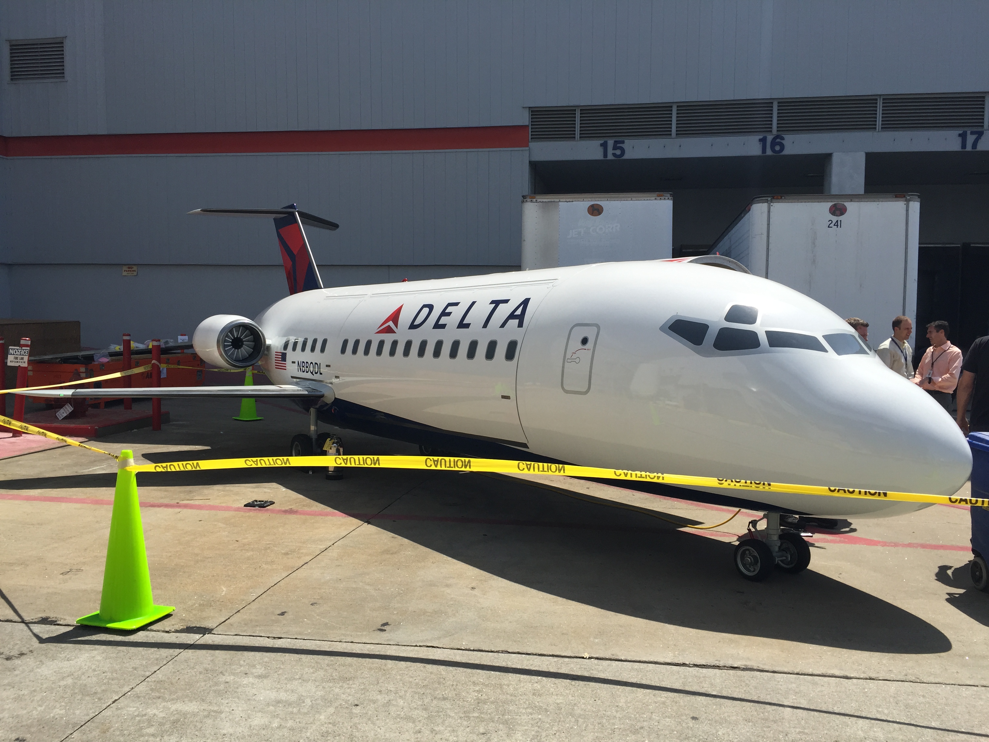 An Incredible Jet Engine Barbecue Grill Built by Delta Air Lines Techs ...