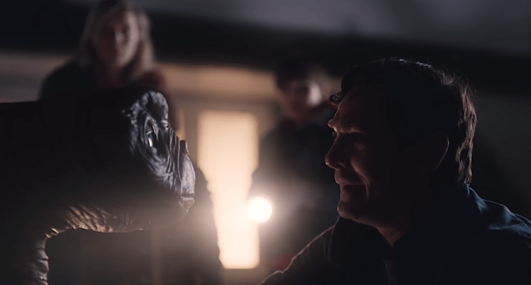 E.T. Returns After 37 Years to Reunite With a Grown Elliot and His ...