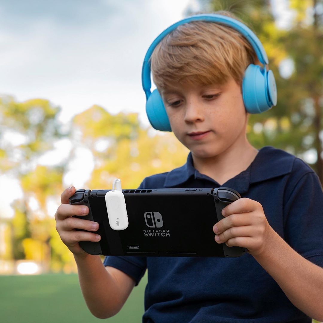 AirFly Pro, A Convenient Wireless Headphone Transmitter That Plugs ...