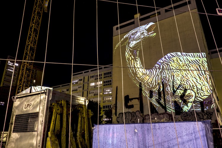 Giant Dinosaurs Create Chaos in Paris in an Incredible Digital ...