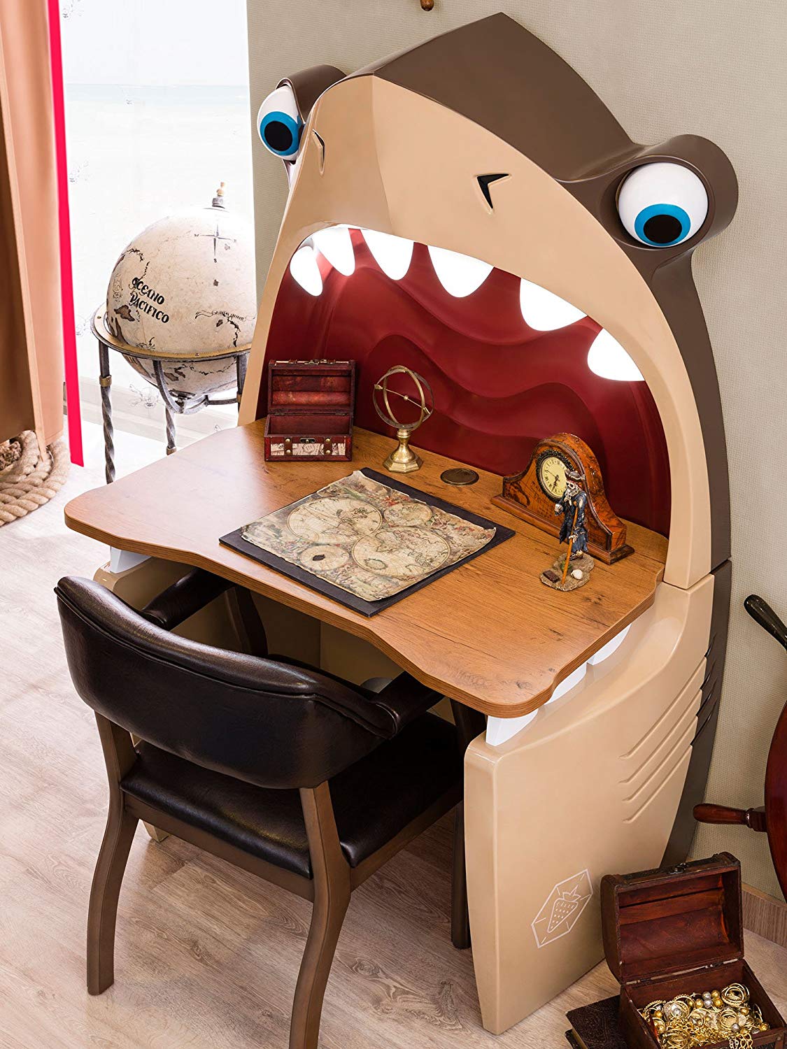 A Cleverly Designed Shark Desk for Kids